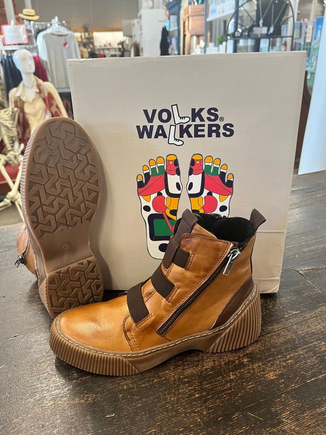 VOLKS WALKER- K313 Sefe Brown Boots